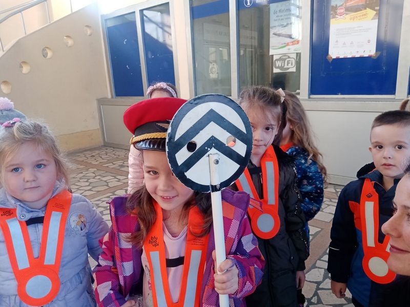 Mališani iz Prnjavora boravili u posjeti Željeznicama Republike Srpske ... Mališani iz Prnjavora boravili u posjeti Željeznicama Republike Srpske ...